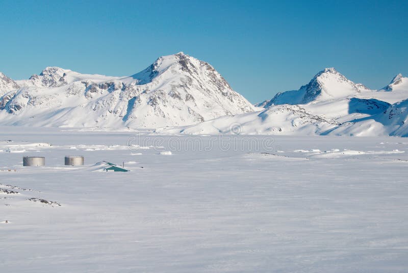 Inuit Village And Mountains, Greenland Stock Photos - Image: 9950113