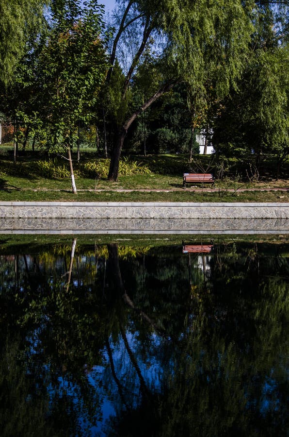 Inverted Reflection in Water Stock Photo - Image of lake, reflection ...