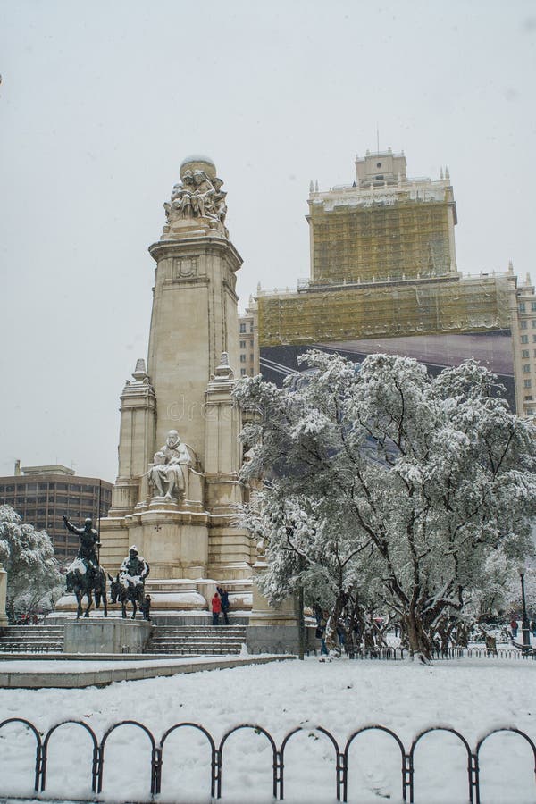 Invierno en Madrid imagen de archivo. Imagen de parque - 50749041