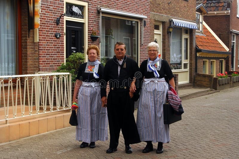Inwoners Van Volendam, Nederland Redactionele Fotografie - Image of ...