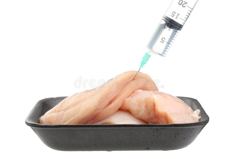 Inyección De Drogas En La Carne Del Pollo Aislada Foto de archivo ...