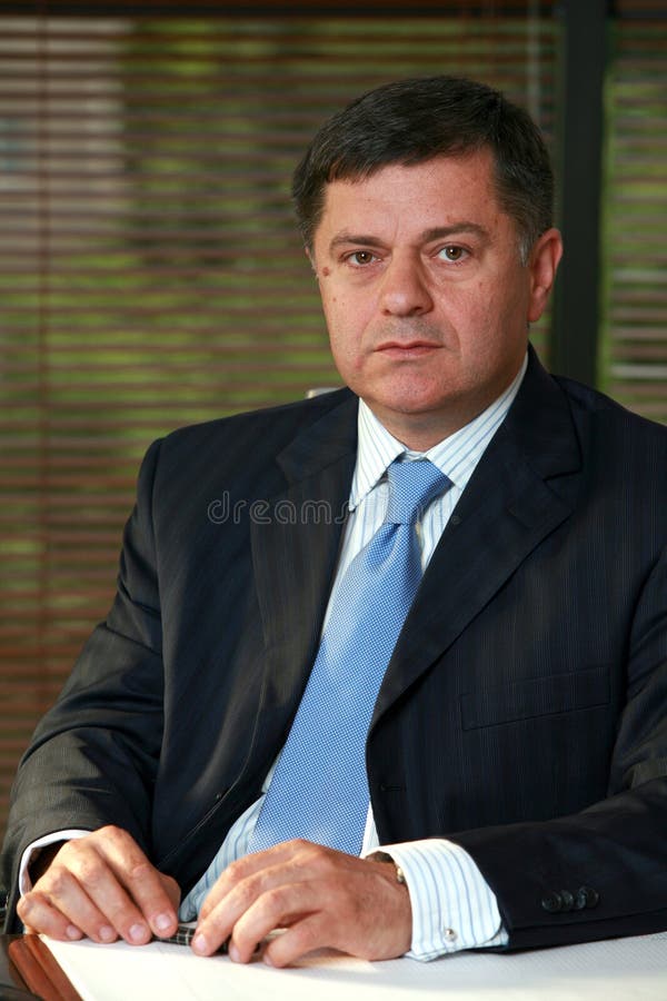 Ionut Costea redaktionell arkivbild. Bild av president - 33934382