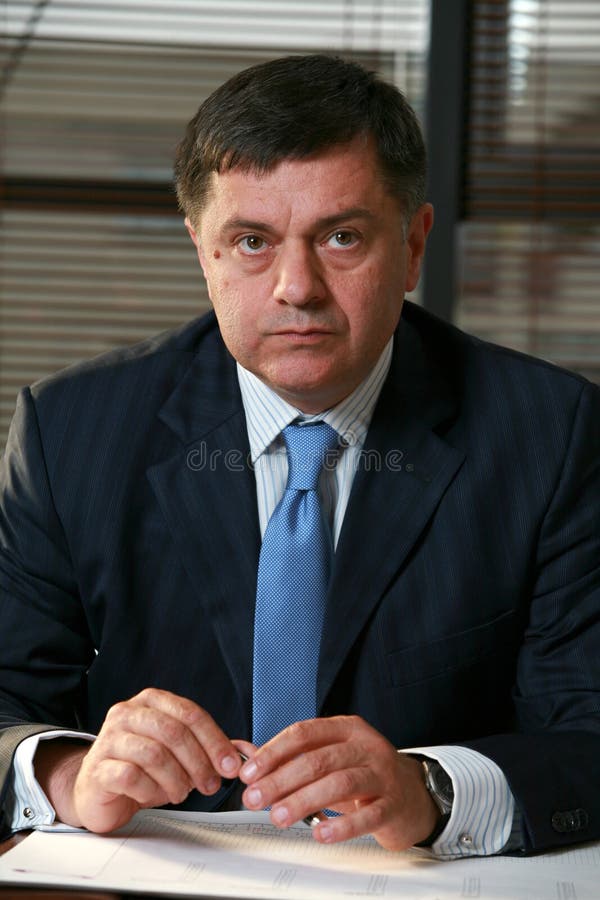 Ionut Costea fotografía editorial. Imagen de financiero - 36405187