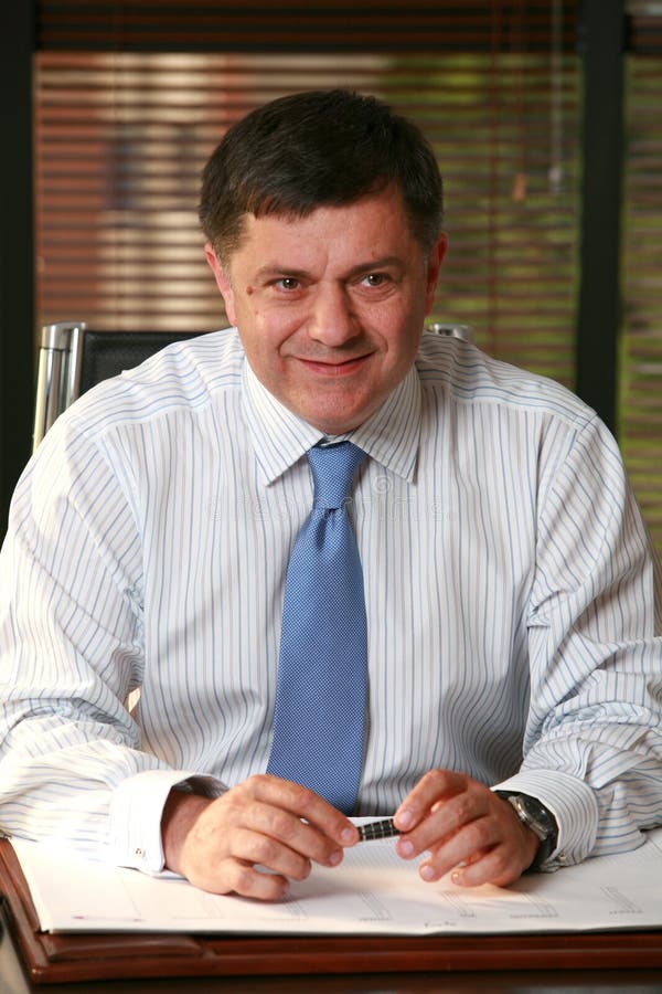 Ionut Costea editorial photo. Image of money, company - 33934501