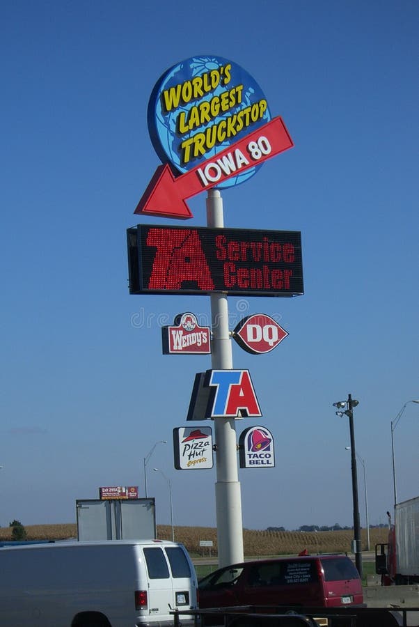 Iowa 80 Truckstop editorial image. Image of trucks, walcott - 19735035