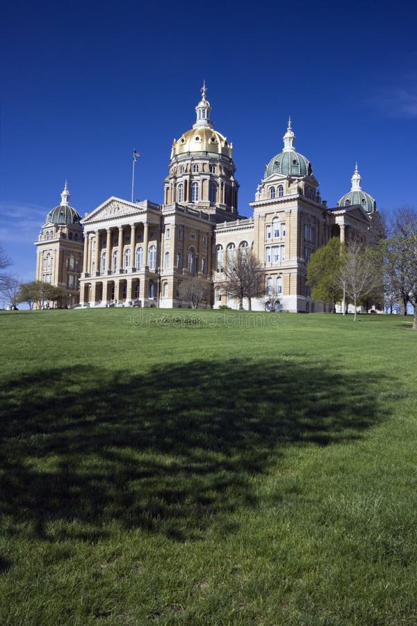 Iowa - State Capitol stock photo. Image of tourism, moines - 3554656