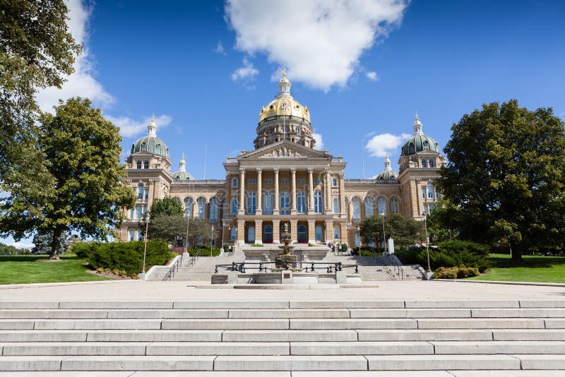 Iowa state capitol stock image. Image of attraction, officials - 12856689