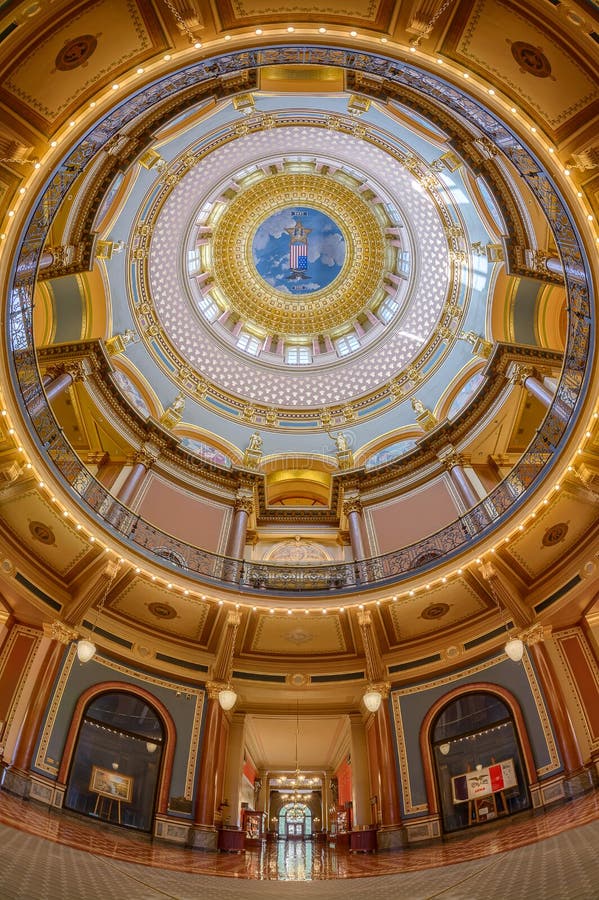 Iowa State Capitol dome editorial stock photo. Image of indoors - 76046983