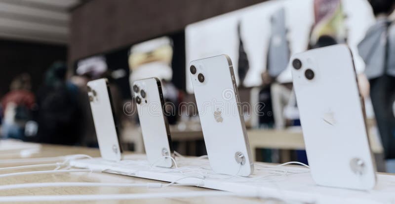 Multiple Iphones Stock Photos - Free & Royalty-Free Stock Photos from ...