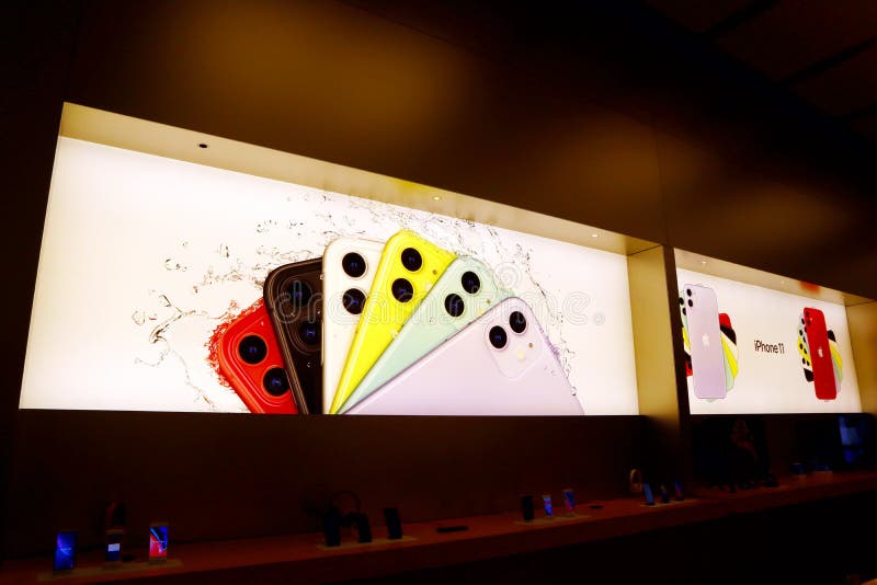 IPhone 11 Inside the Apple Store Editorial Stock Image - Image of ...
