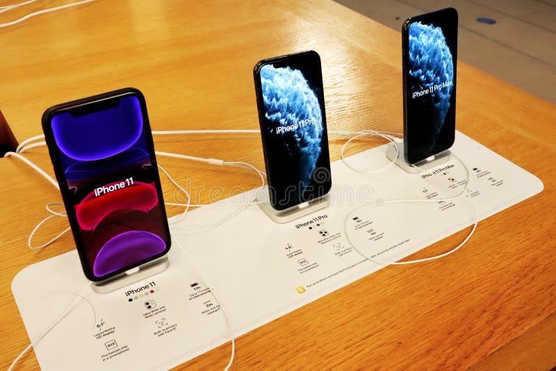 IPhone 11 Inside the Apple Store Editorial Stock Photo - Image of ...