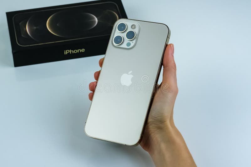 1,116 Pro Max Hand Stock Photos - Free & Royalty-Free Stock Photos from ...