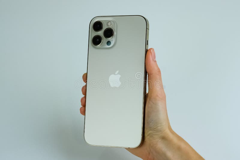 1,116 Pro Max Hand Stock Photos - Free & Royalty-Free Stock Photos from ...