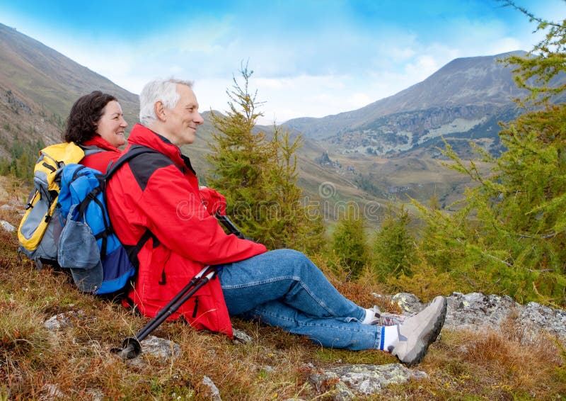 Ir De Excursión a Los Mayores 27 Imagen de archivo - Imagen de prado ...