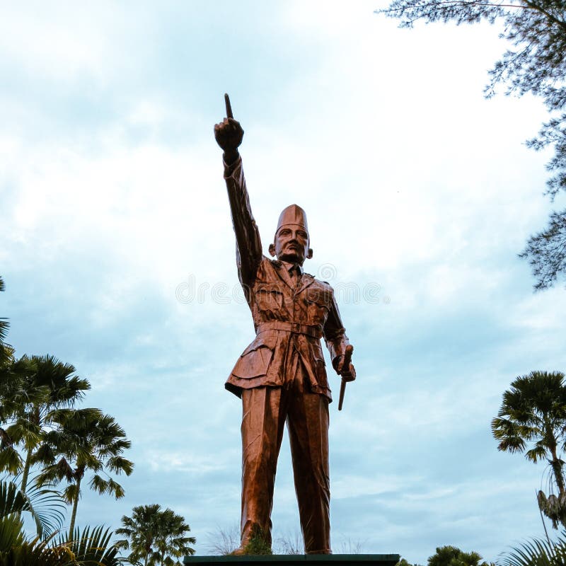 Ir. Soekarno statue editorial stock photo. Image of presiden - 263154948