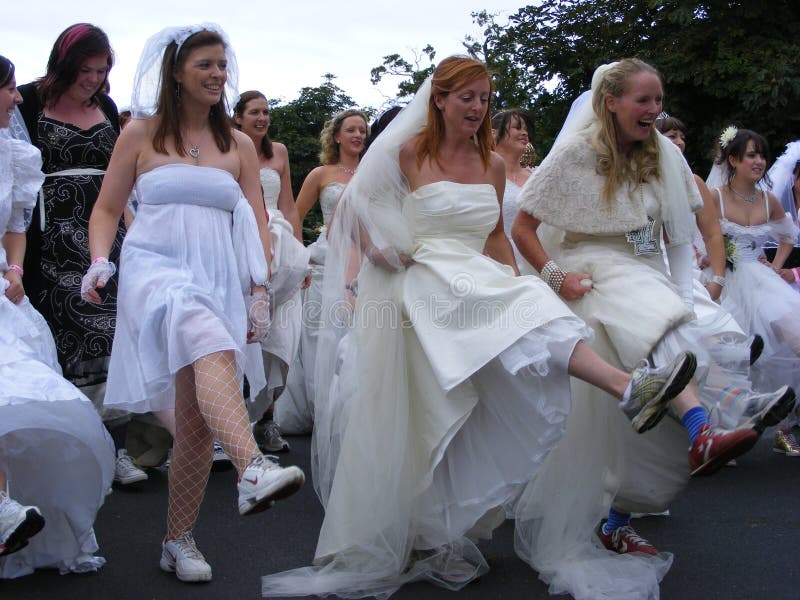Ireland s Bridal Fun Run editorial stock image. Image of shoes - 12000834