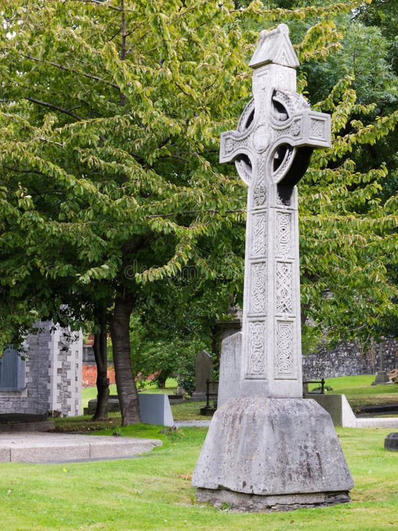 Irish cross stock image. Image of graveyard, traditional - 21591201