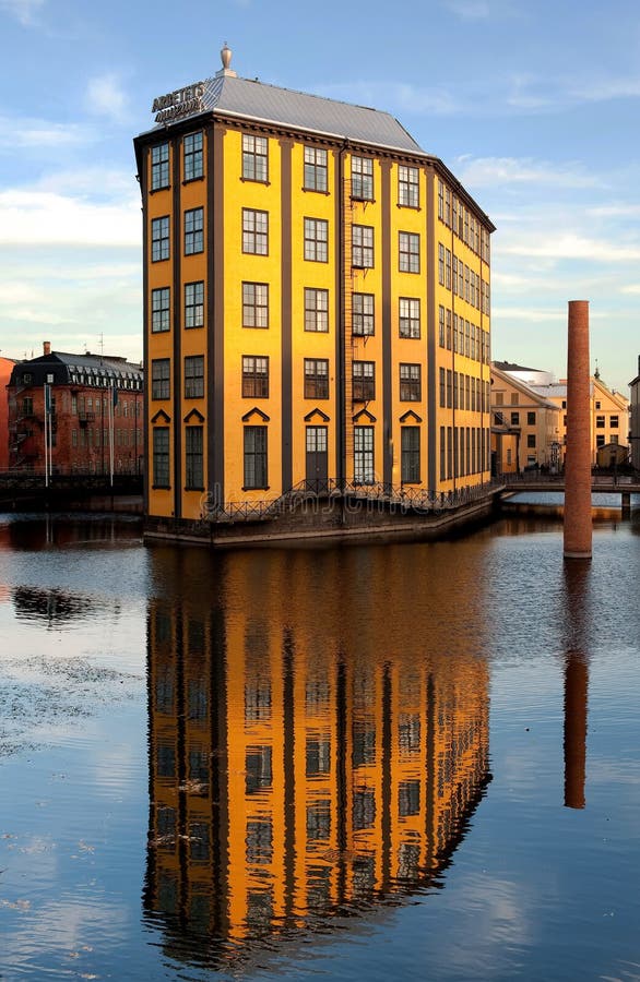 The Iron editorial image. Image of mirroring, autumn - 27249955