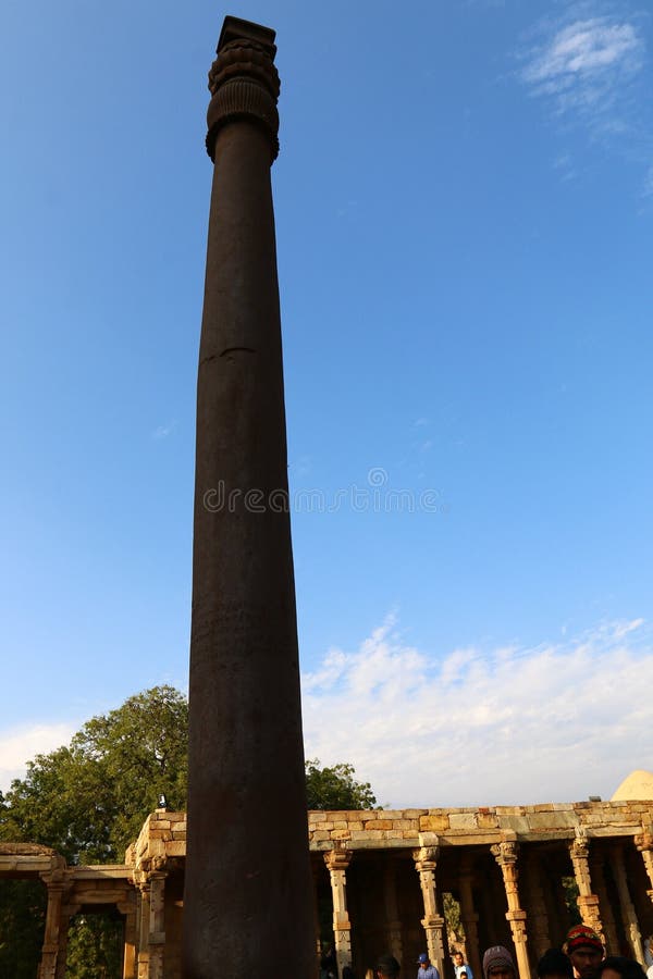 The Iron Column in Delhi editorial photo. Image of history - 88311581
