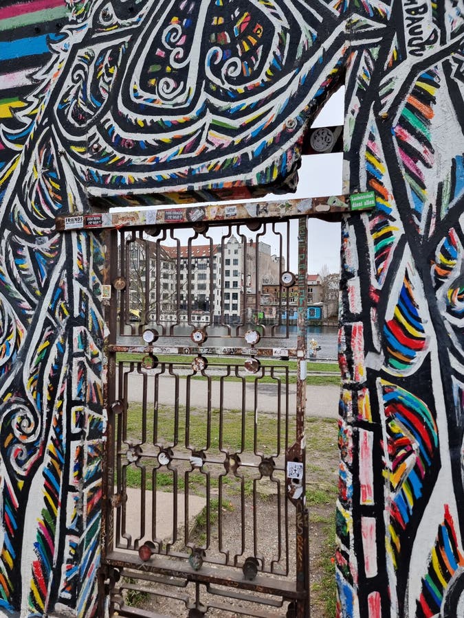 An Iron Gate in the Berlin Wall, East Side Gallery Editorial Photo ...