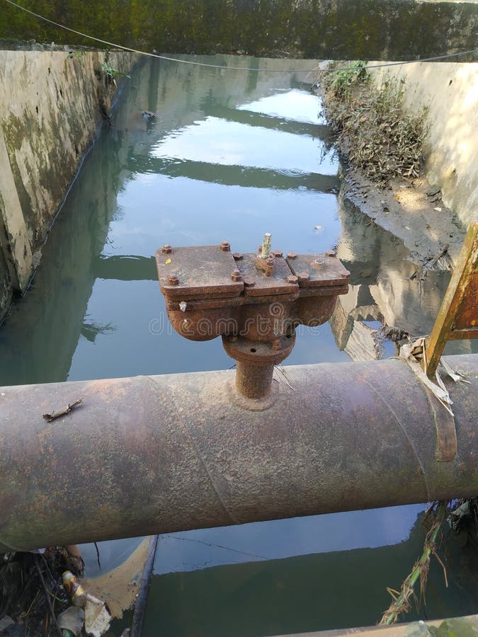 Water Well Line Art Stock Photos - Free & Royalty-Free Stock Photos ...