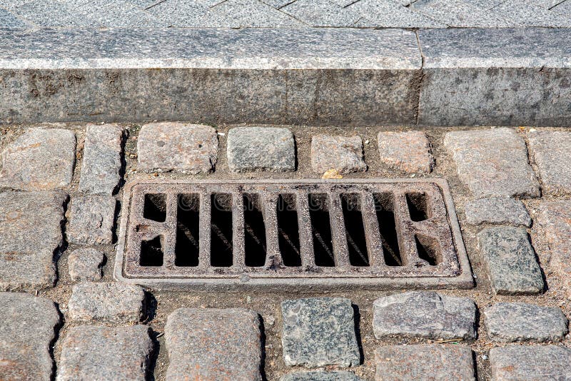 Iron Rectangular Grating Manhole Drainage System on the Pavement Road ...