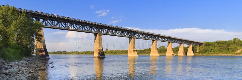 Fitzroy River Bridge Rockhampton QLD Stock Image - Image of boat ...