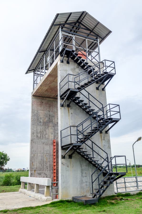 Water Gates. Sluice Gate in Irrigation System Stock Photo - Image of ...