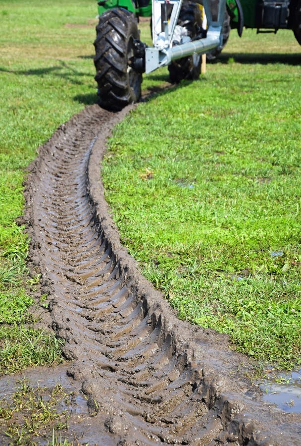 Wheel Line Irrigation stock photo. Image of water, pasture - 12271328