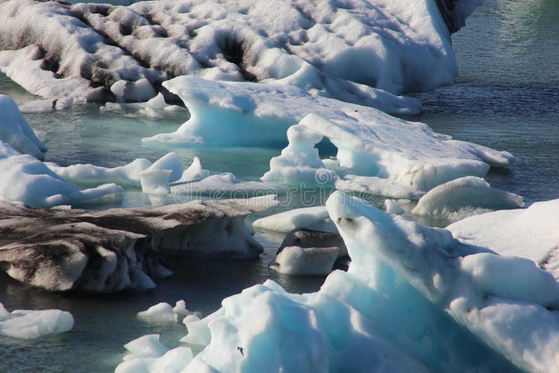 Isberg fotografering för bildbyråer. Bild av vitt, globalt - 125653105