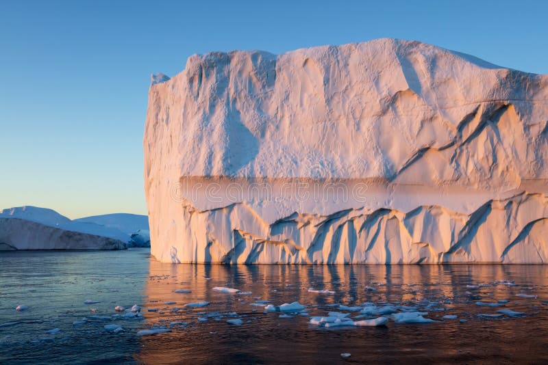 Isberg arkivfoto. Bild av jord, milj, ekologi, atlantiska - 76824552