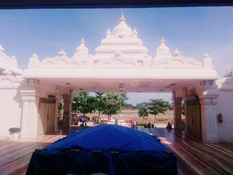 Iscon stock image. Image of views, hindu, temple, front - 131402419