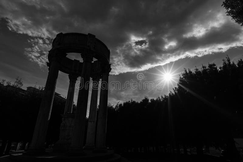 Isernia, Molise. Monument To the Fallen of the First World War Stock ...