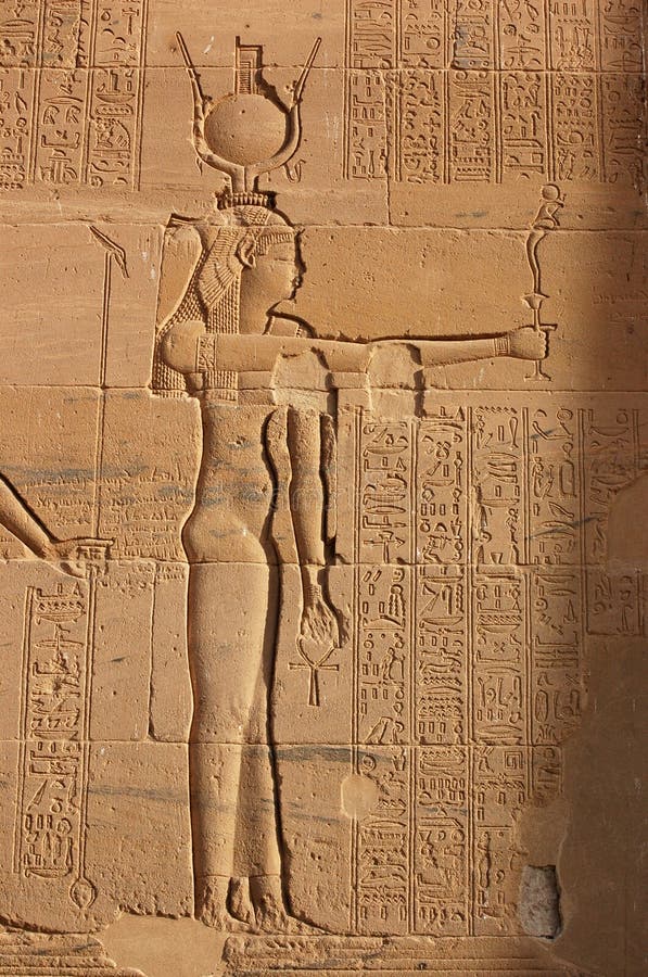 ISIS de déesse photo stock. Image du outdoors, aswan, image - 8296268