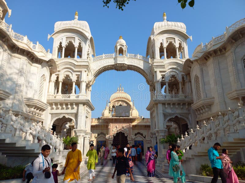 Iskcon Temple vrindavan editorial photography. Image of town - 259469862