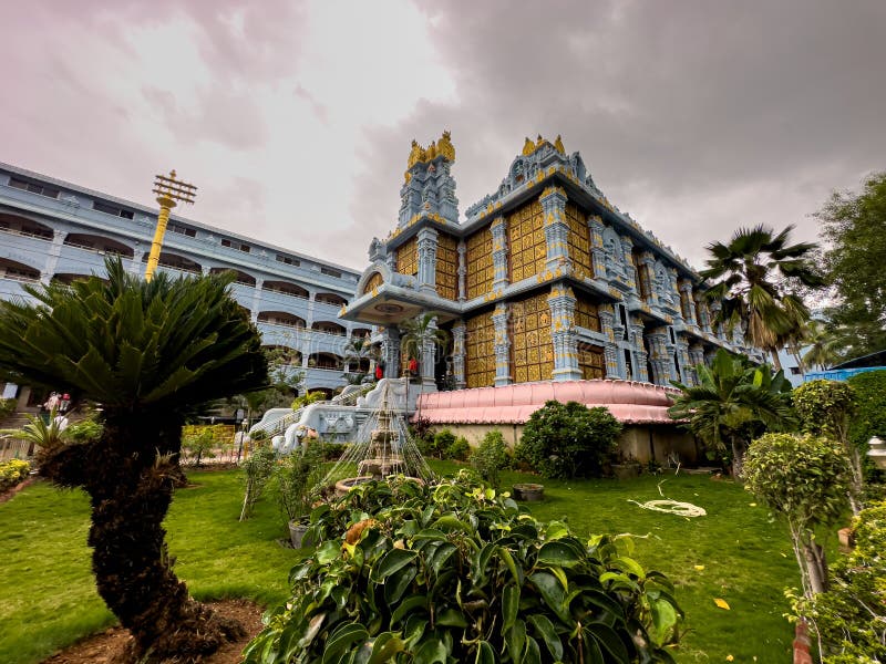 ISKCON Temple editorial image. Image of facade, neighbourhood - 288524465