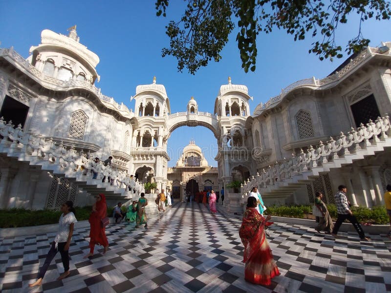 Iskcon Temple vrindavan editorial stock image. Image of temples - 259469849