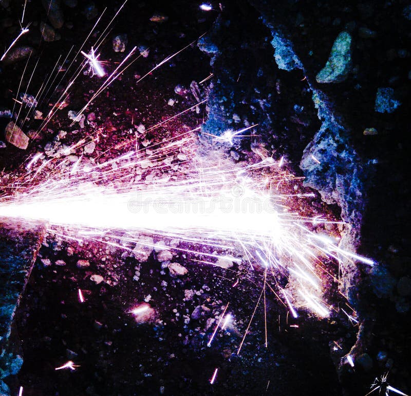Ognisko iskry zdjęcie stock. Obraz złożonej z niebo, wirowanie - 1465450