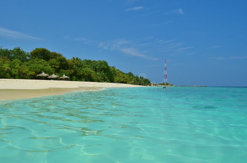 Isla Costera De Ukulhas En Maldivas Foto de archivo - Imagen de hermoso ...