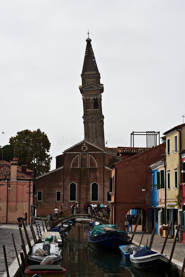 Isla De Burano, Venecia, Italia Fotografía editorial - Imagen de ciudad ...