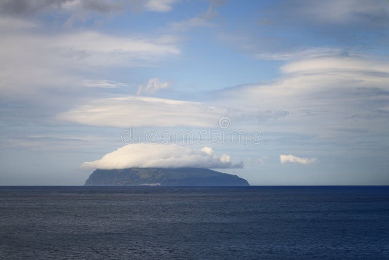 Isla De Corvo, Azores, Portugal Foto de archivo - Imagen de flores ...
