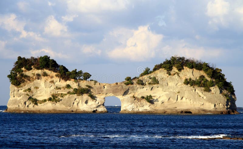 Isla de Engetsu imagen de archivo. Imagen de entrada - 94836969