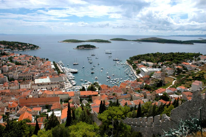 Isla de Hvar, Croatia imagen de archivo. Imagen de barco - 14011875