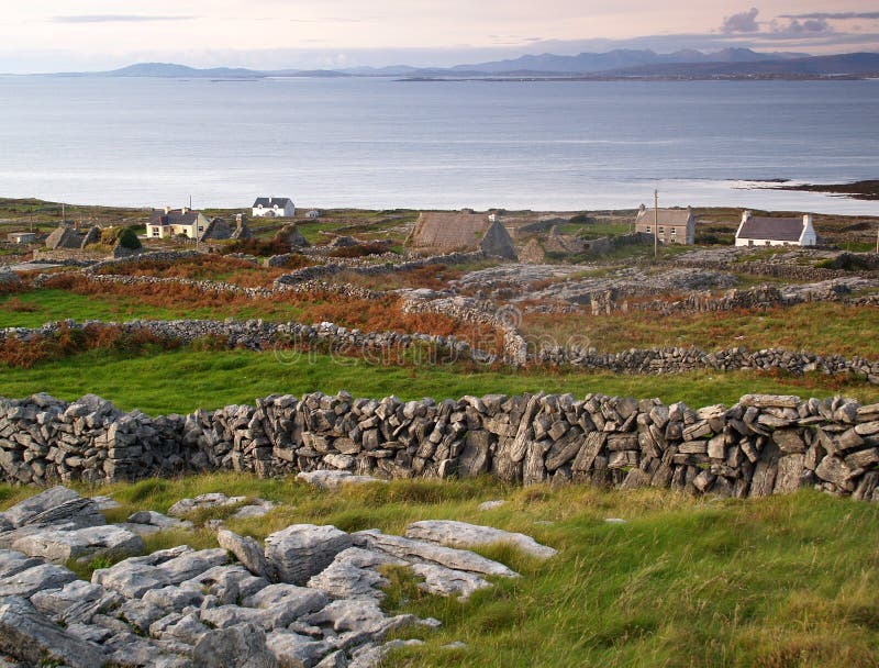 Isla de Inishmore, Irlanda foto de archivo. Imagen de litoral - 6783422