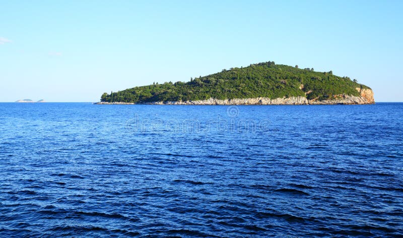 Isla de Lokrum en Croacia imagen de archivo. Imagen de ciudad - 95642723