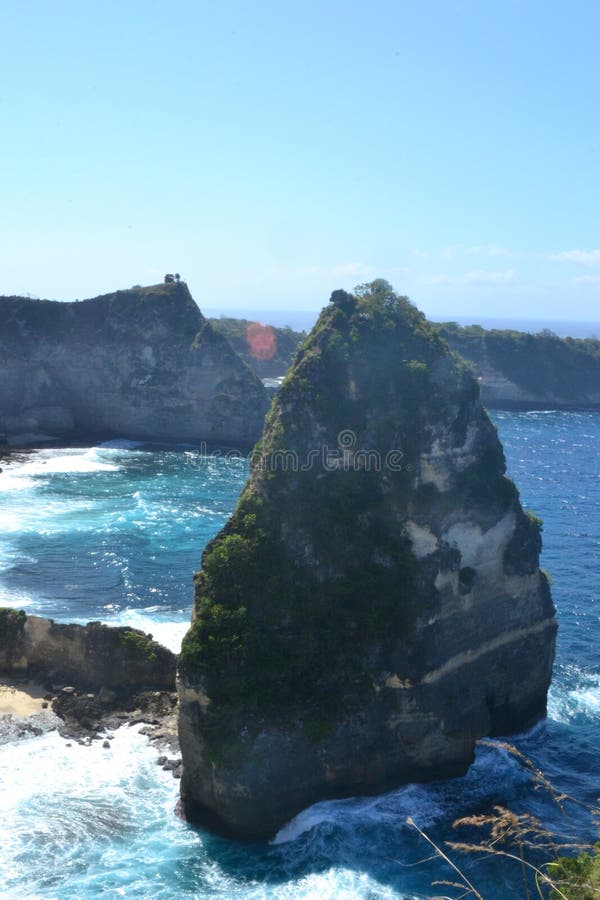 Isla de Nusa Penida foto de archivo. Imagen de agua - 125929440