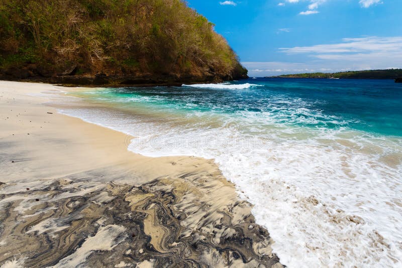 Isla De Nusa Penida Indonesia Foto de archivo - Imagen de cielo, agua ...