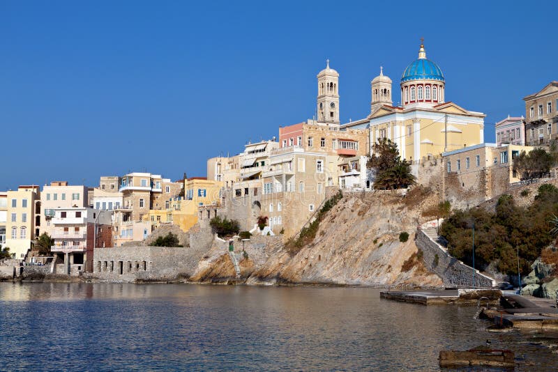 Isla de Syros en Grecia imagen de archivo. Imagen de ciudad - 31414019
