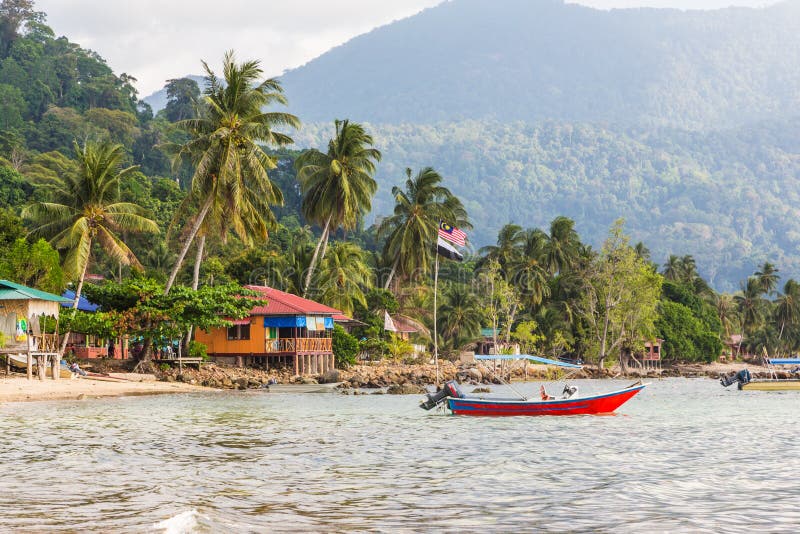 Embarcadero En La Isla De Tioman, Malasia Foto de archivo - Imagen de ...