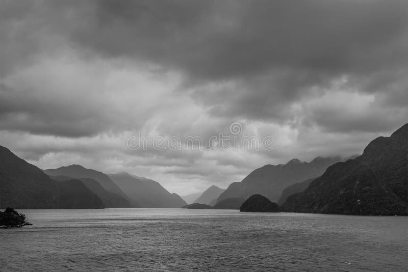 Isla Del Sur Escénica Del Parque Nacional De Fiordland Adentro - De ... Isla Del Sur Escénica Del Parque Nacional De Fiordland Adentro - De ...